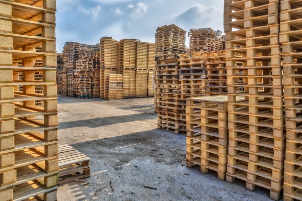 What Are Pallets Made Of? A Detailed Guide to Common Materials | Blog ...